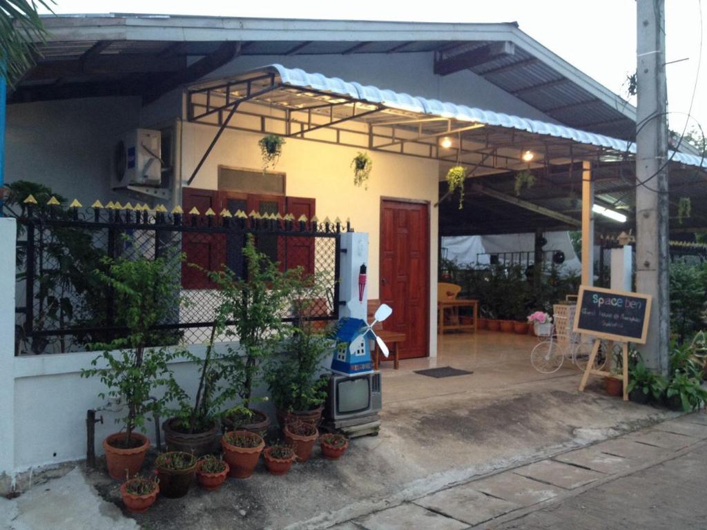 Space Ben Guest House @ Muangkao, 수코타이 역사공원, 수코타이, 태국 - 여기어때 특가
