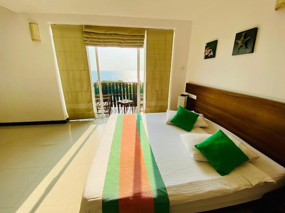 Saprin Beach Resort, 우스웨타케이야와, 스리랑카 - 여기어때 특가