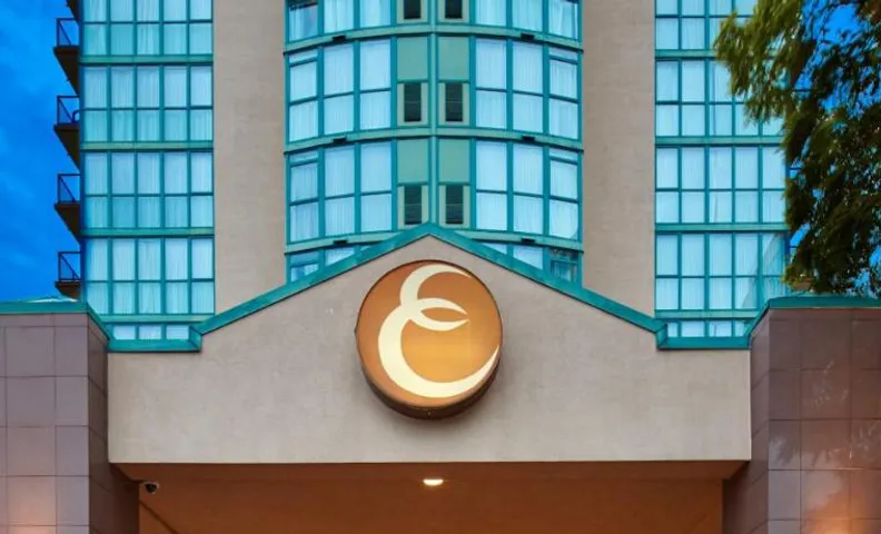 2025 코퀴틀램 퍼시페리 스타디움 근처 호텔, 숙소 베스트 10